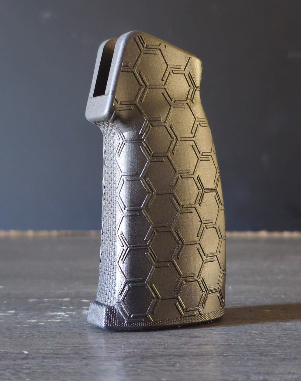 AR Vertical Grip - Hex - Lambda